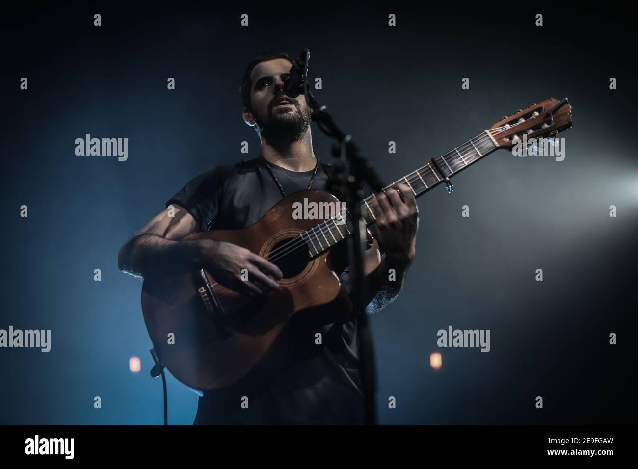 Singer songwriter Nick Mulvey performing live on stage at Scale in ...