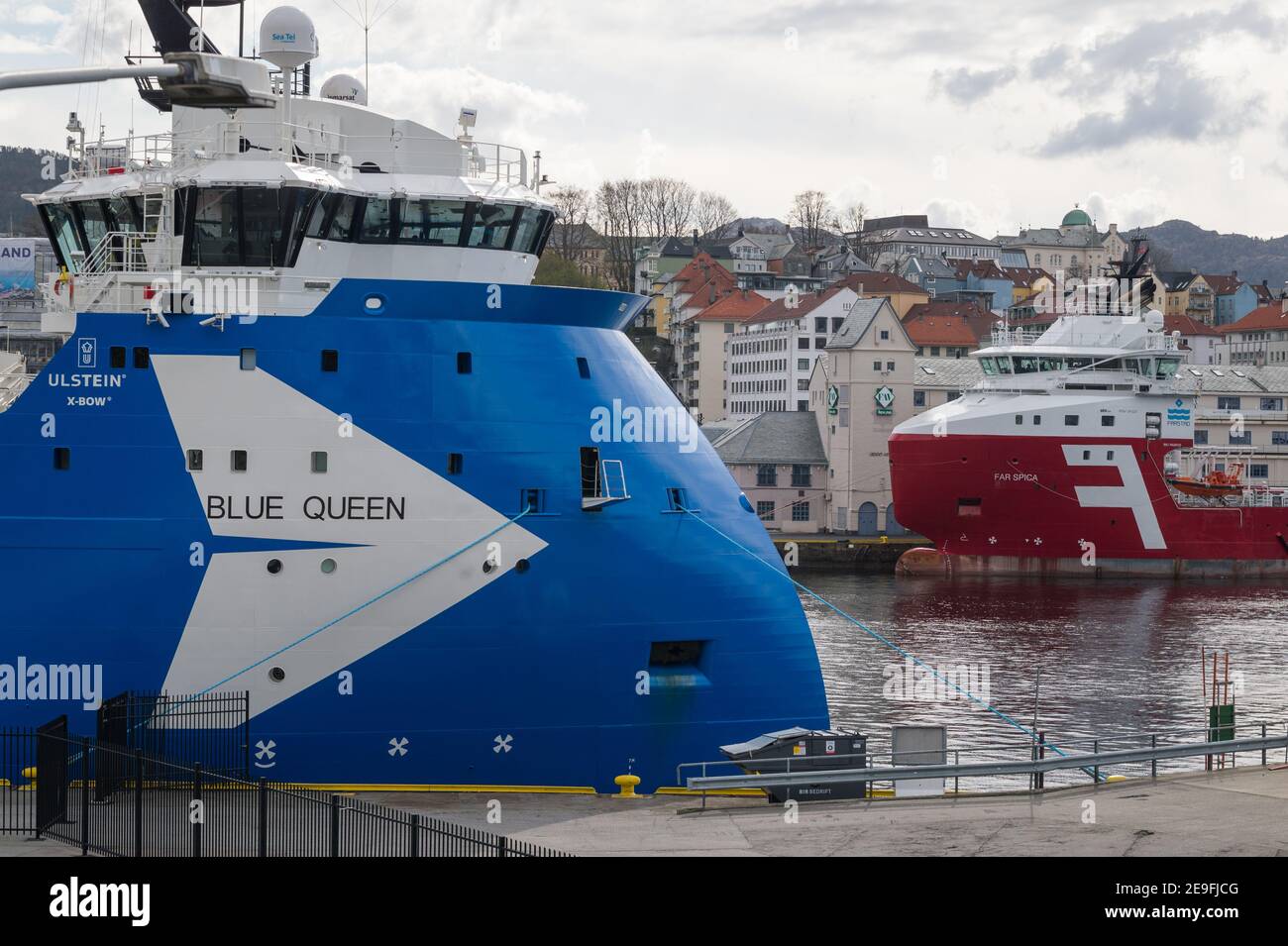 Ships in Bergen Harbour, Bergen, Norway Stock Photo - Alamy
