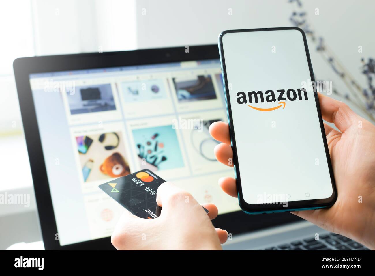 Amazon business card hi-res stock photography and images - Alamy