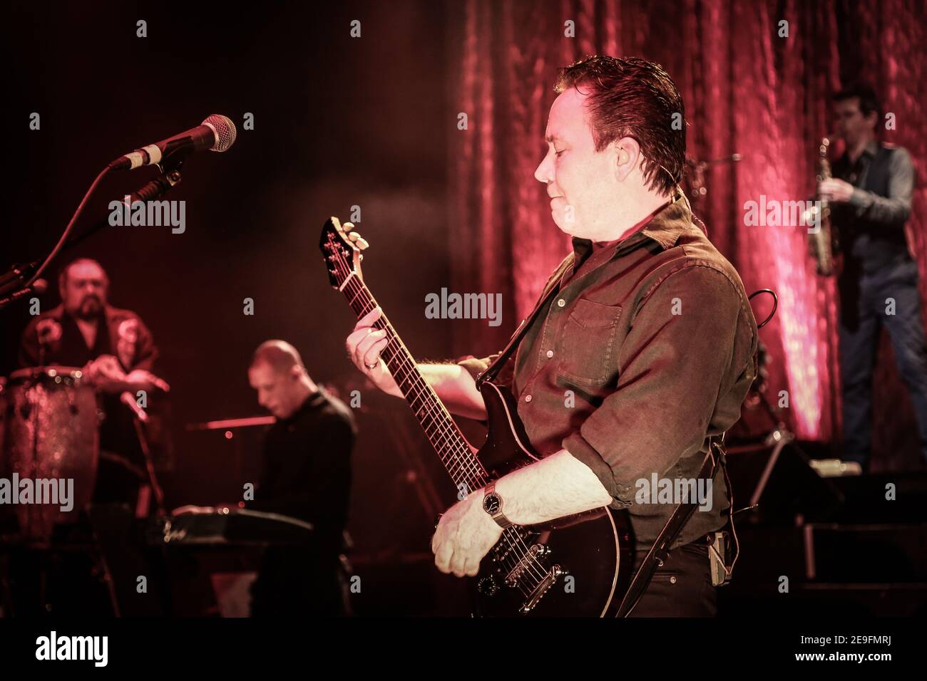 Robin Campbell one of the original members of UB40 performing live on ...