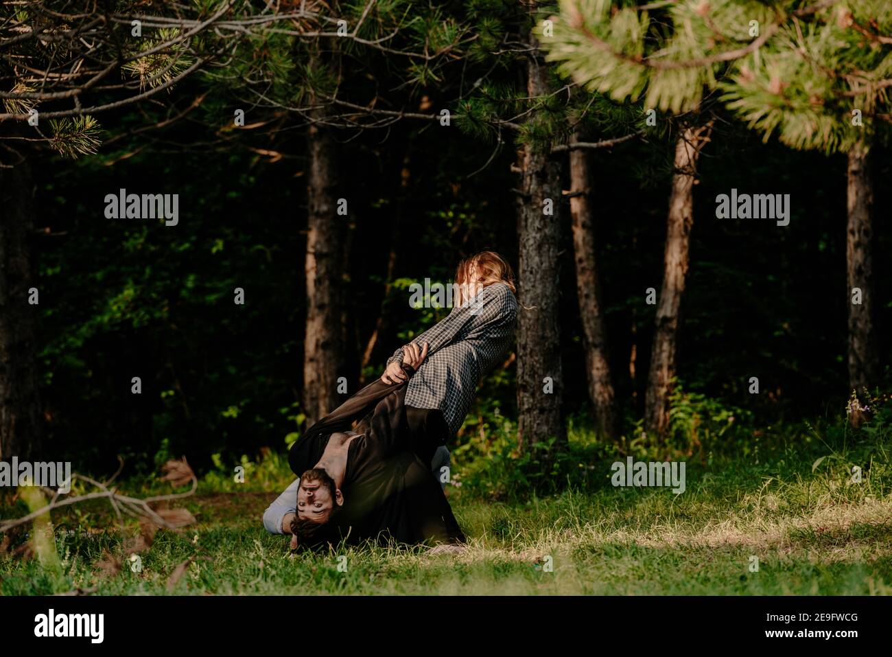 Sensual couple performing an artistical and emotional contemporary ...