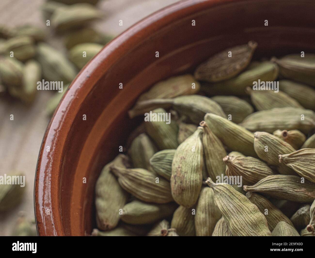 Green cardamom hi-res stock photography and images - Alamy