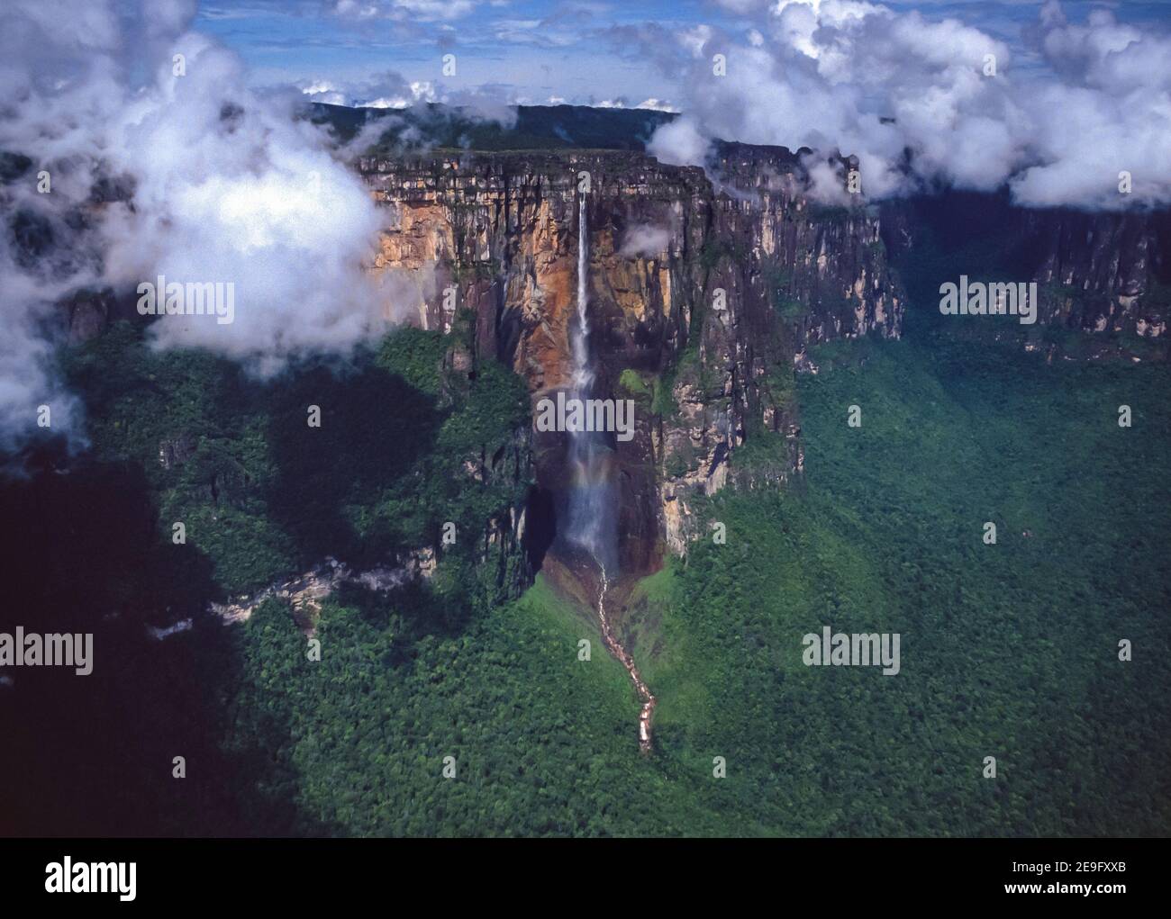 Canaima national park venezuela aerial hi-res stock photography and ...