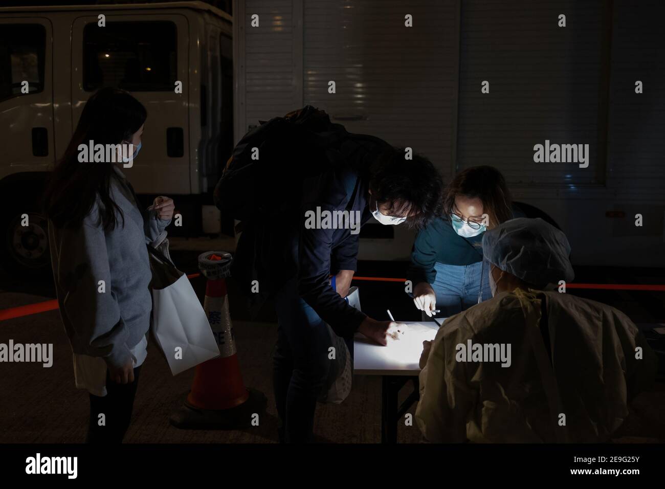 Mandatory covid19 testing hi-res stock photography and images - Alamy
