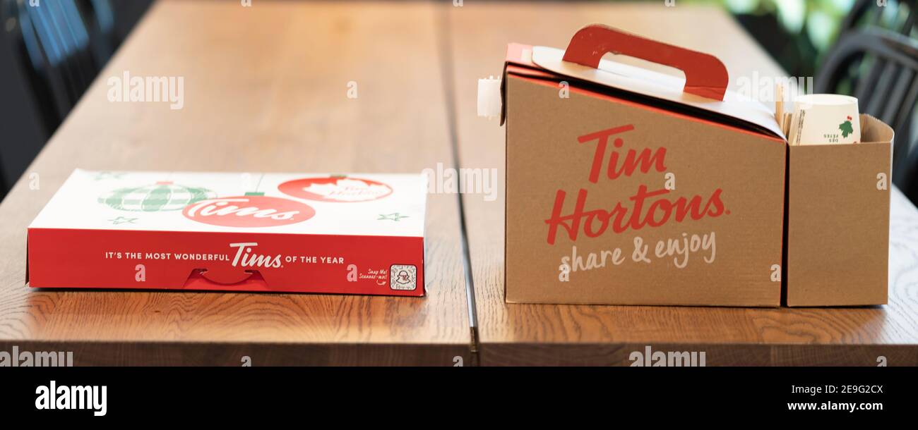 Donut box hi-res stock photography and images - Alamy