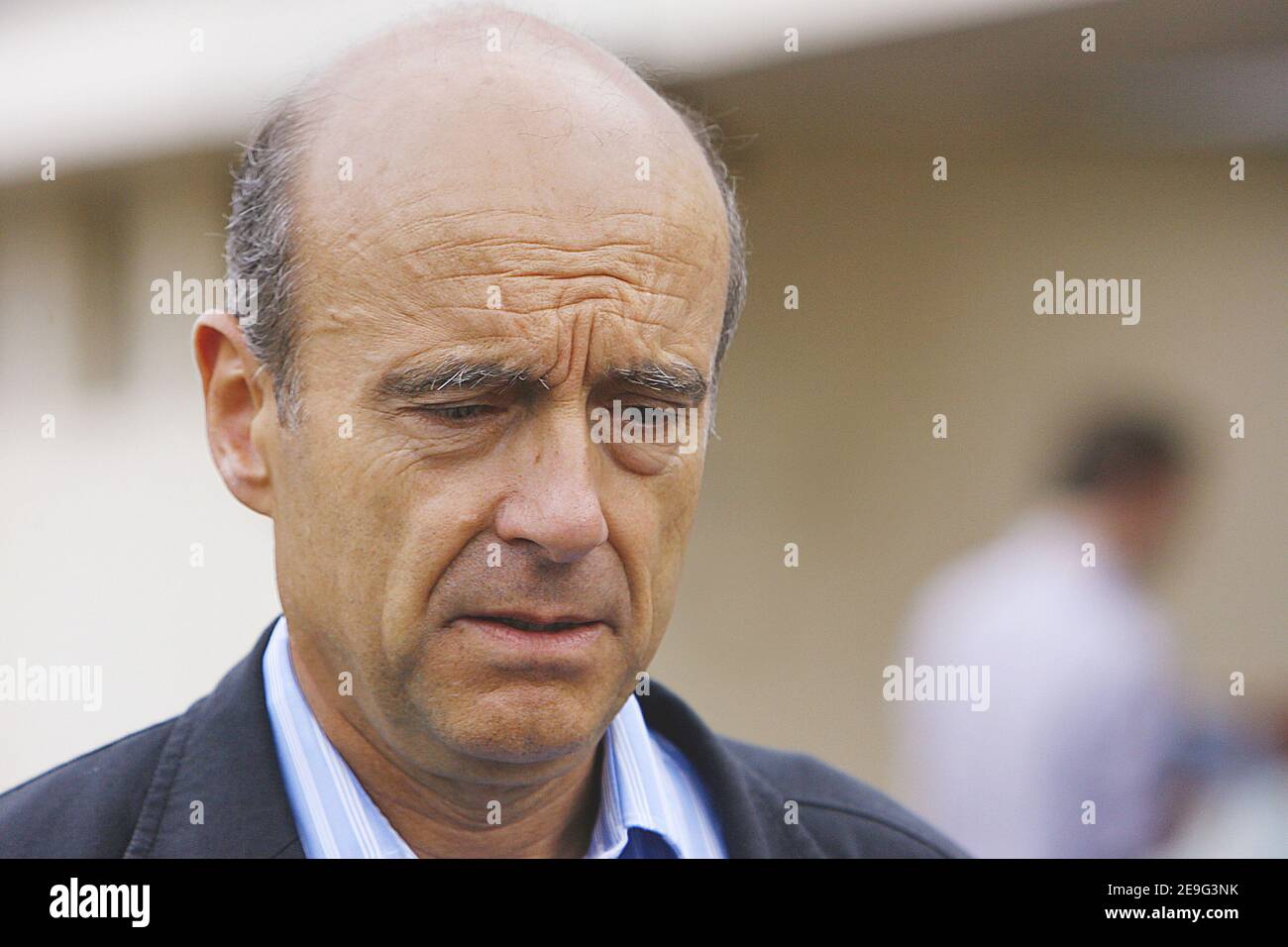 Former French Prime Minister Alain Juppe campaigns for Bordeaux ...