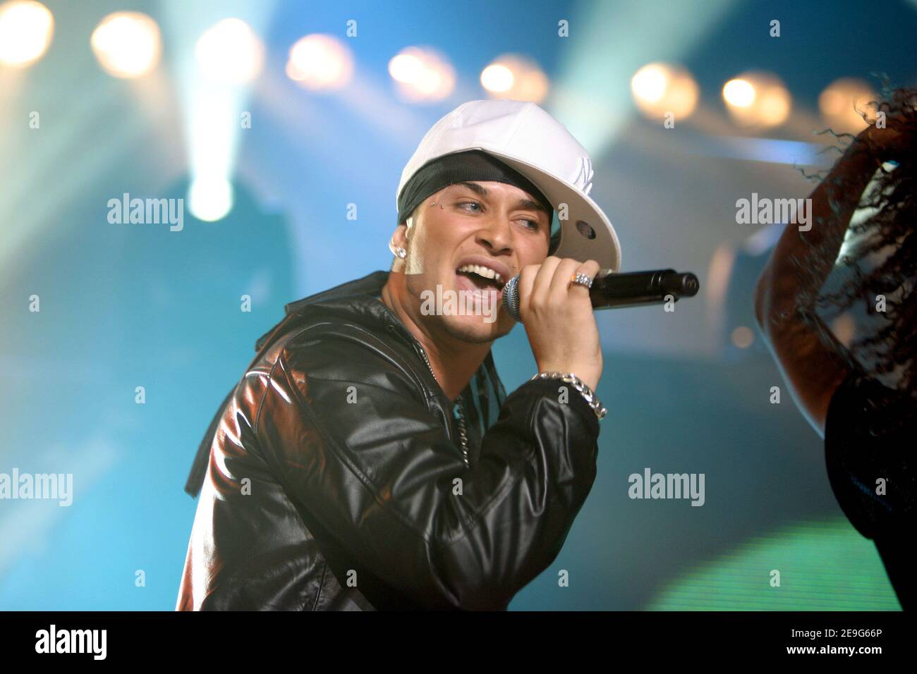 Tribal king hi-res stock photography and images - Alamy