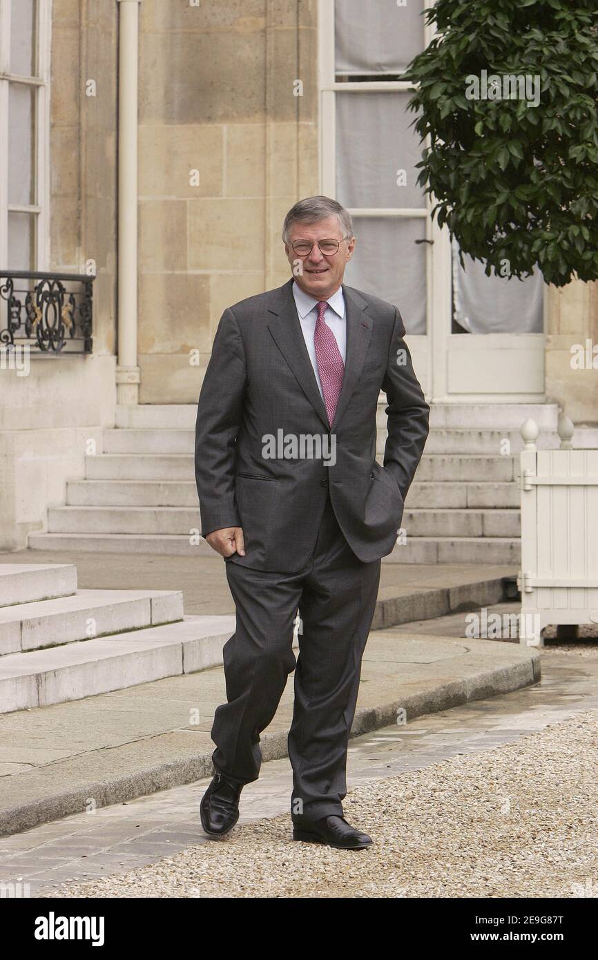 Total's ceo hi-res stock photography and images - Alamy