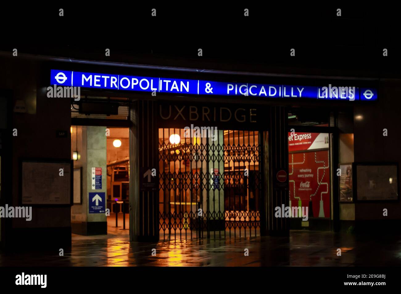 Hillingdon underground hi-res stock photography and images - Alamy