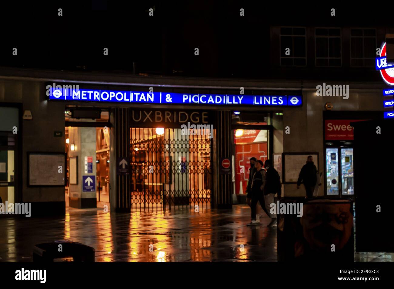 Hillingdon tube station hi-res stock photography and images - Alamy