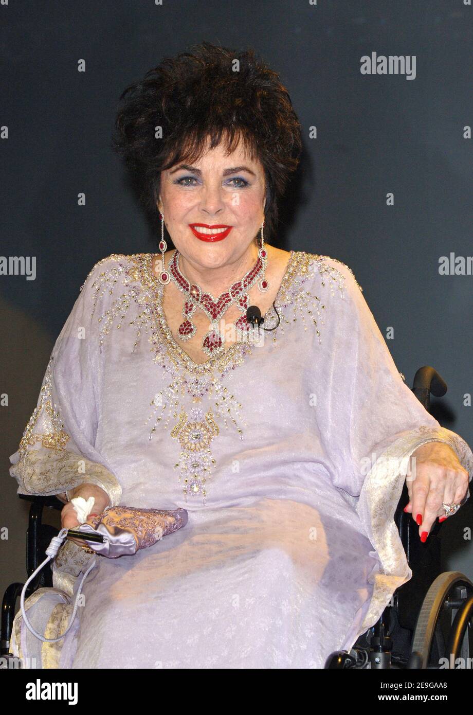 Elizabeth taylor aids hi-res stock photography and images - Alamy