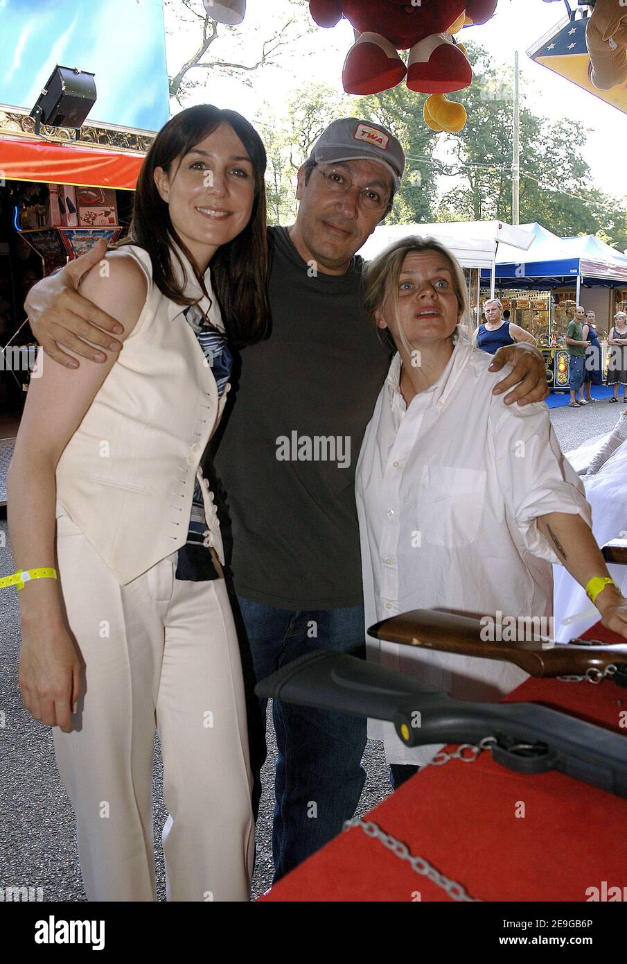 French actor Alain Chabat , Elsa Zylberstein and Isabelle Nanty attend ...