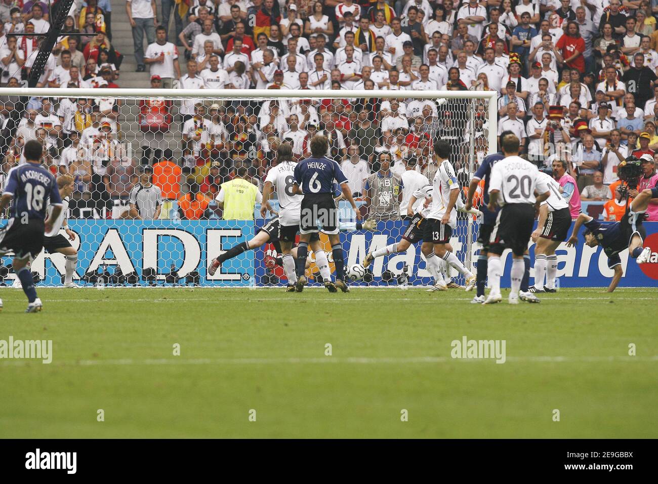 Roberto ayala hi-res stock photography and images - Alamy