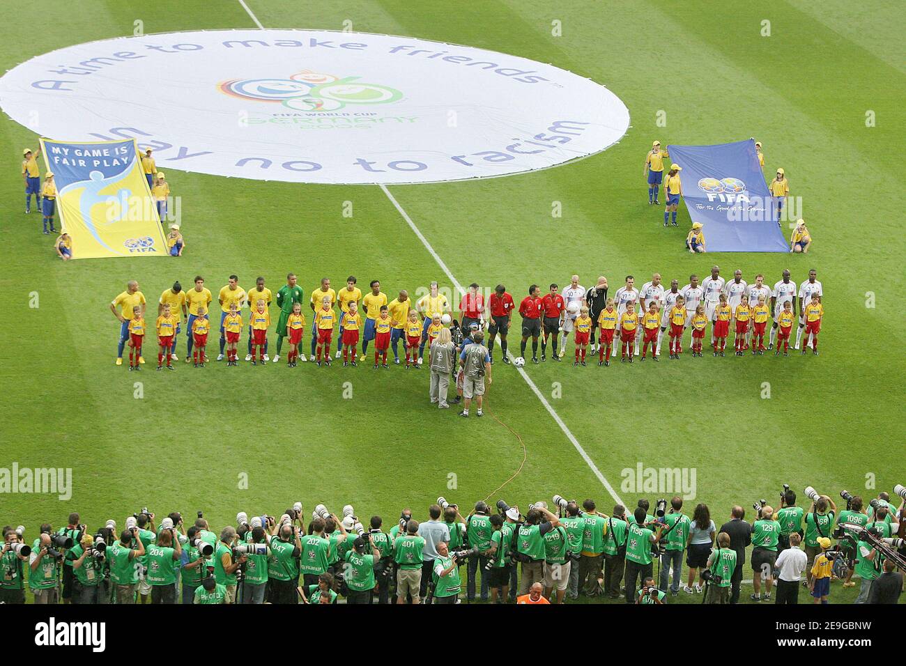 Brazil's and France's soccer team during the World Cup 2006, quater ...