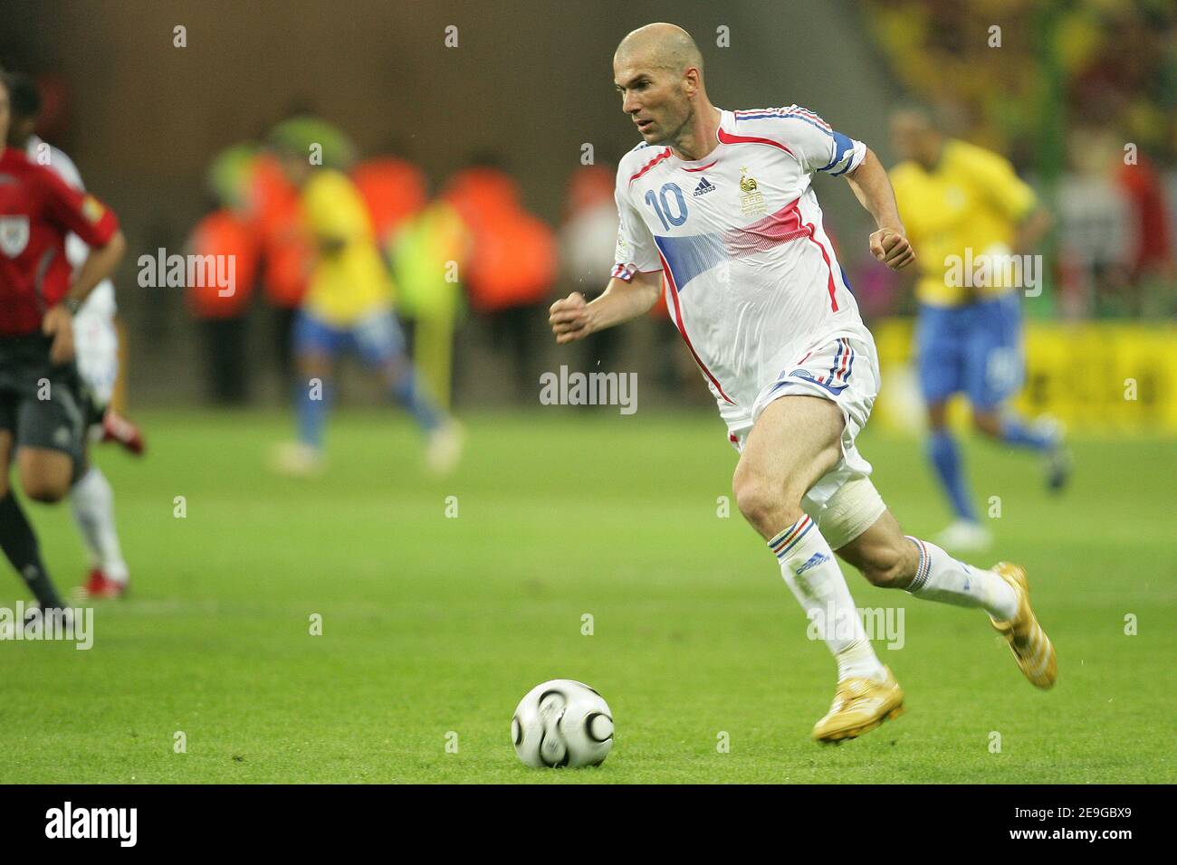 Brazil zinedine zidane hi-res stock photography and images - Alamy