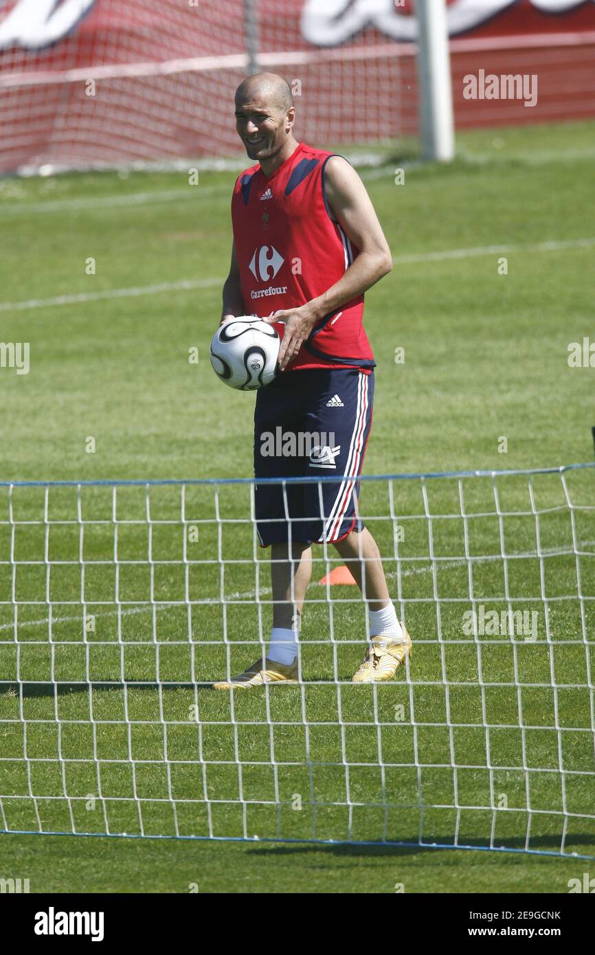 France's Zinedine Zidane during a training session at the Weserbergland ...