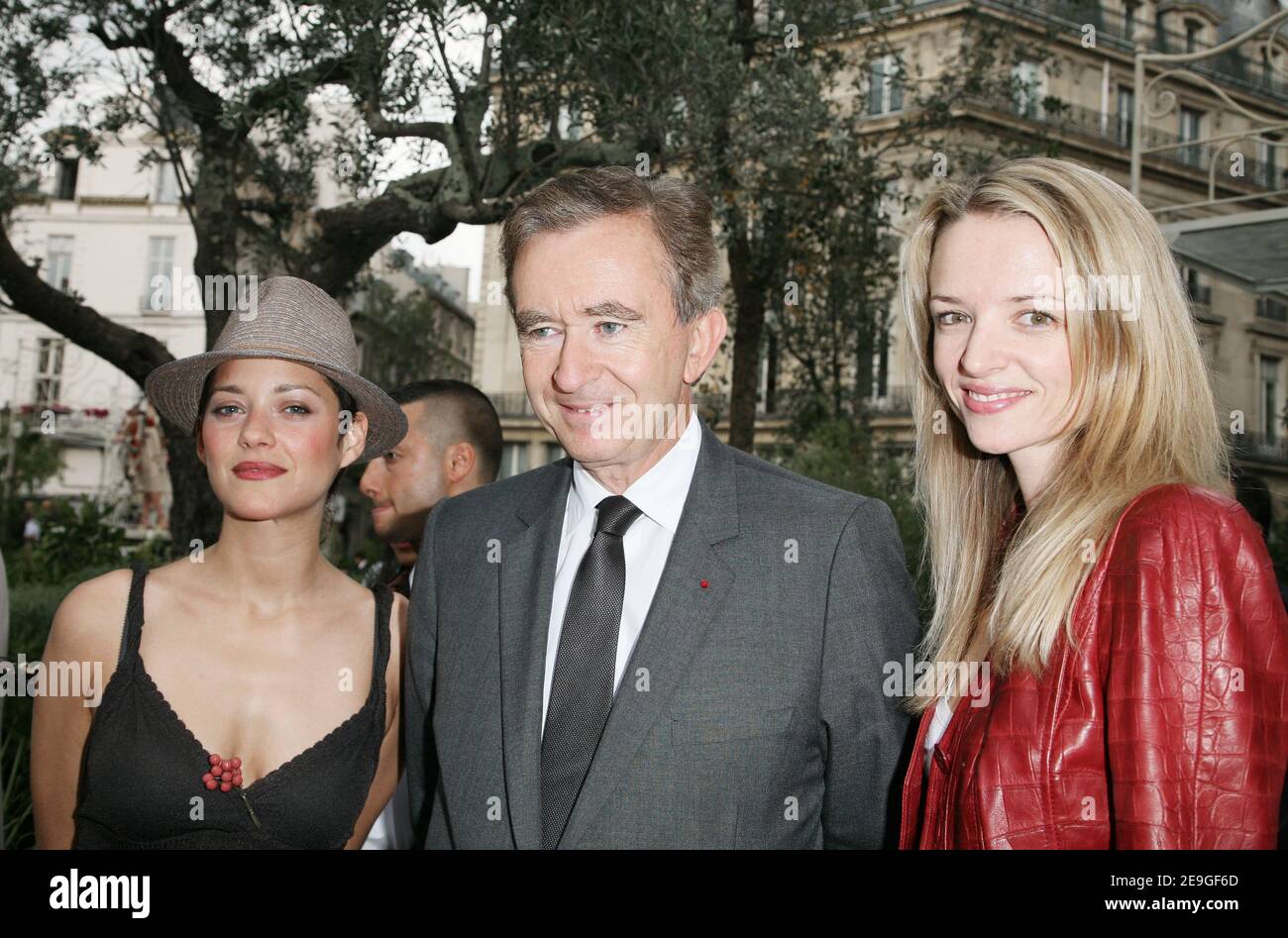 French Actress Marion Cotillard Mr Bernard Arnault And His Daughter