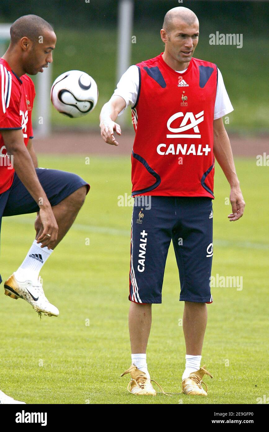 Thierry henry zinedine zidane italy hi-res stock photography and images ...