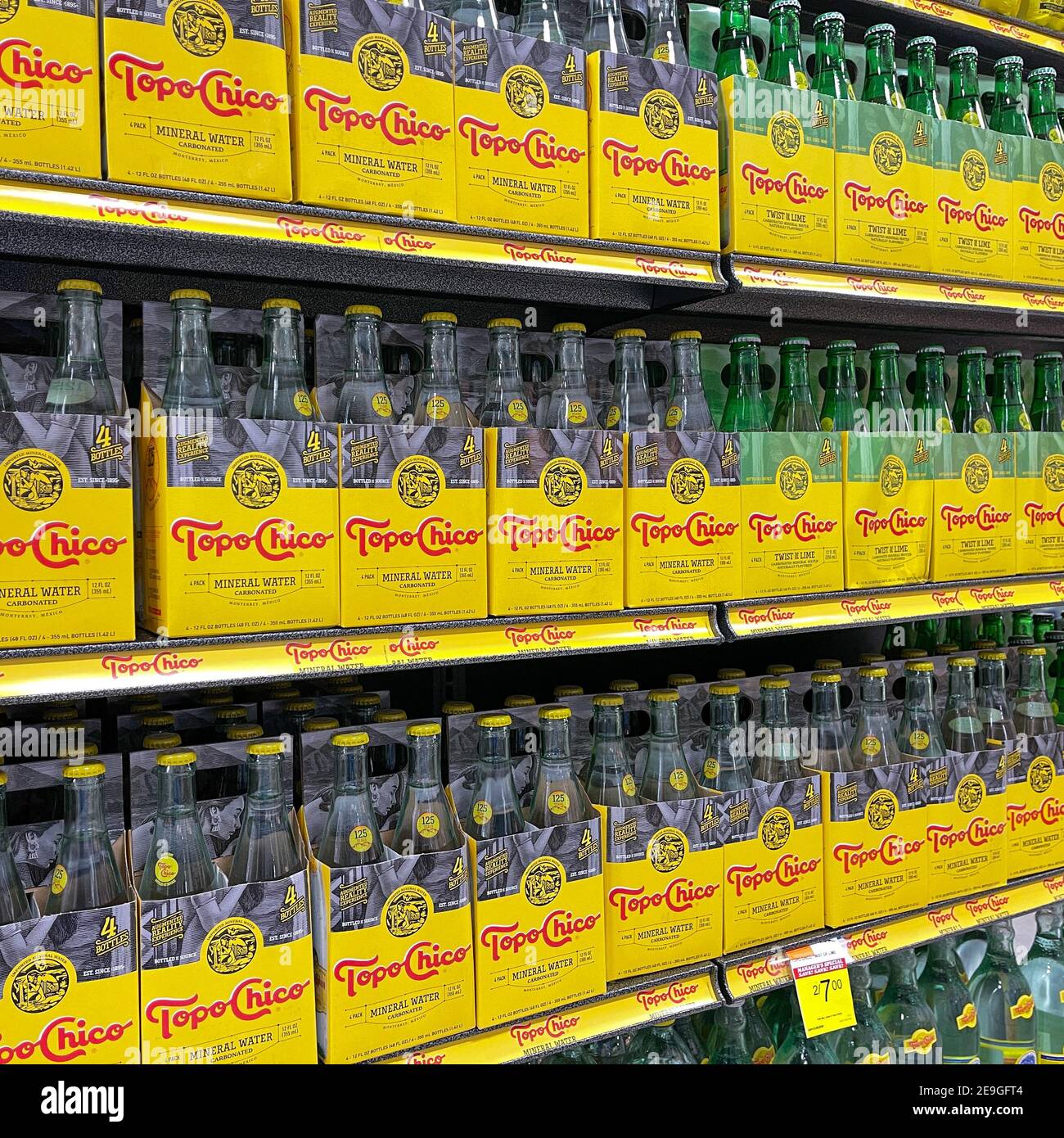 Topo chico bottle hi-res stock photography and images - Alamy
