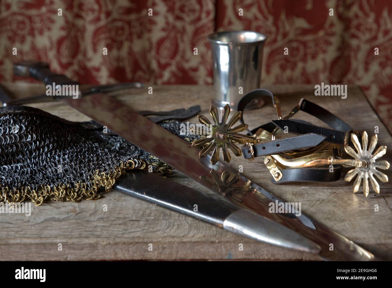15th centruy knight's sword, maille and spurs Stock Photo - Alamy