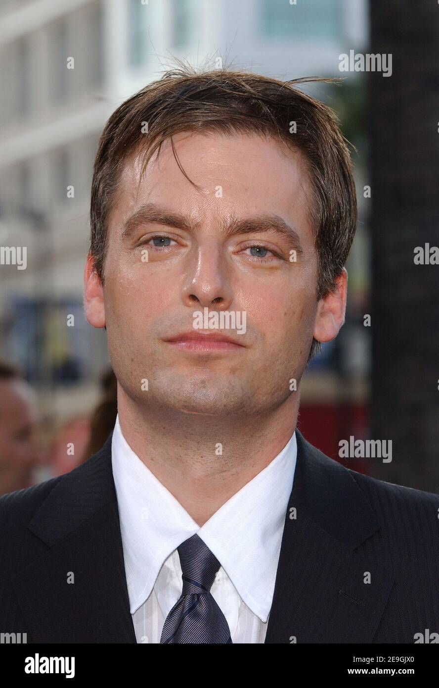 Justin Kirk attends Showtime's season 2 premiere of 'Weeds' held at the ...