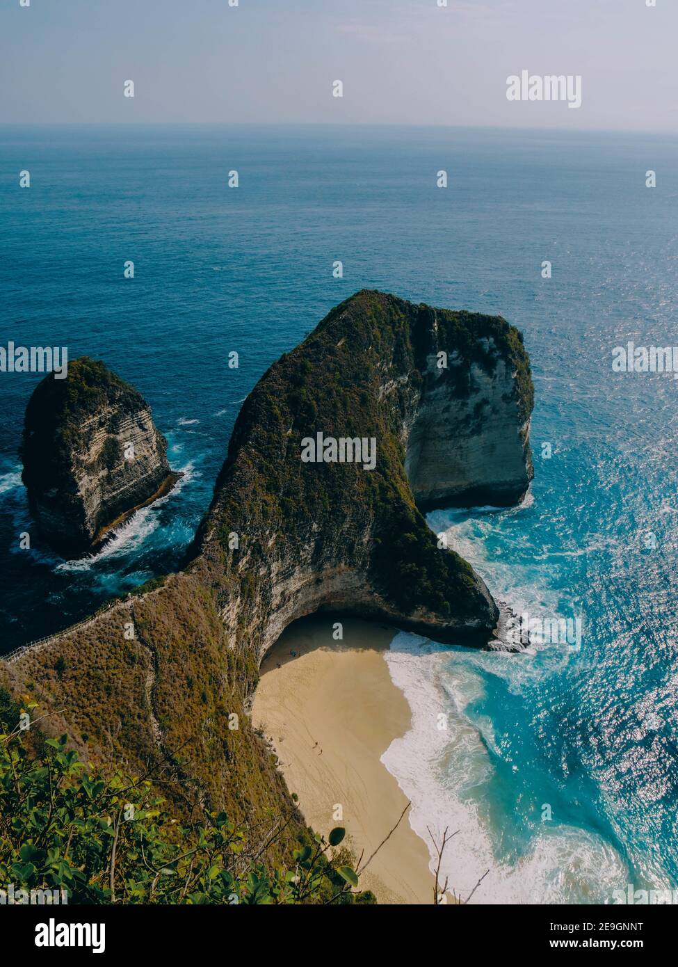 Beautiful view of the Kelingking Cliff in Nusa Penida Island, Bali ...