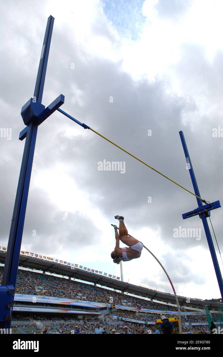Czech Republic's Jirina Ptacnikova competes on women's pole vault heat ...