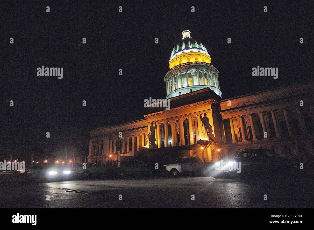 Havana capitolio illustration hi-res stock photography and images - Alamy