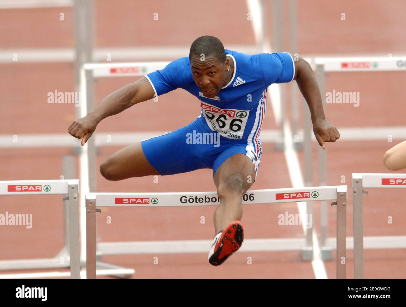 Men 110 meters hurdles final hi-res stock photography and images - Alamy