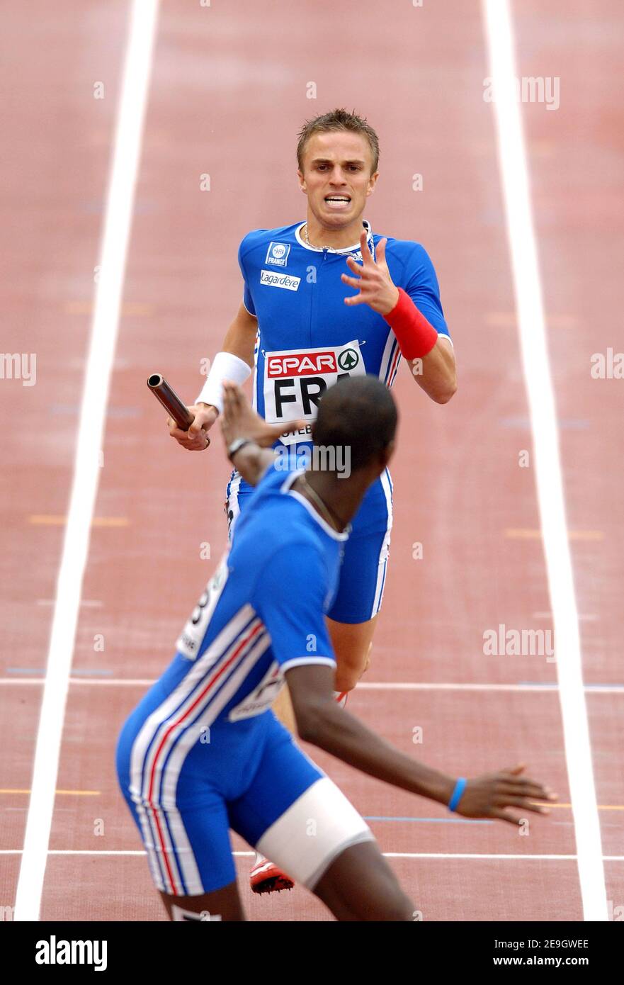 4 x 400 meters hi-res stock photography and images - Alamy