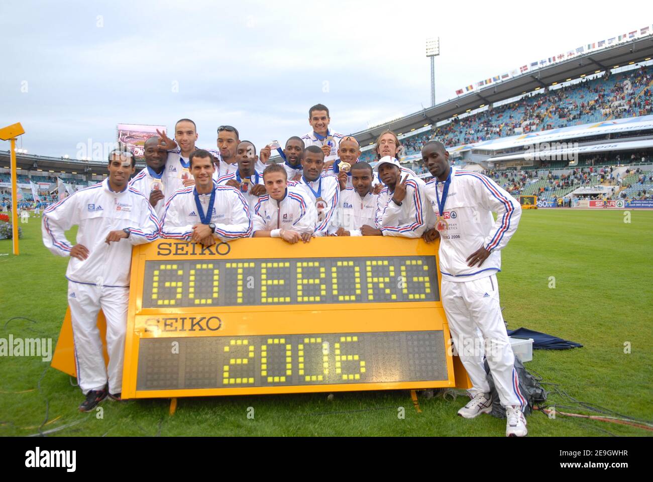 The French Athletics team poses during the closing ceremony at the ...