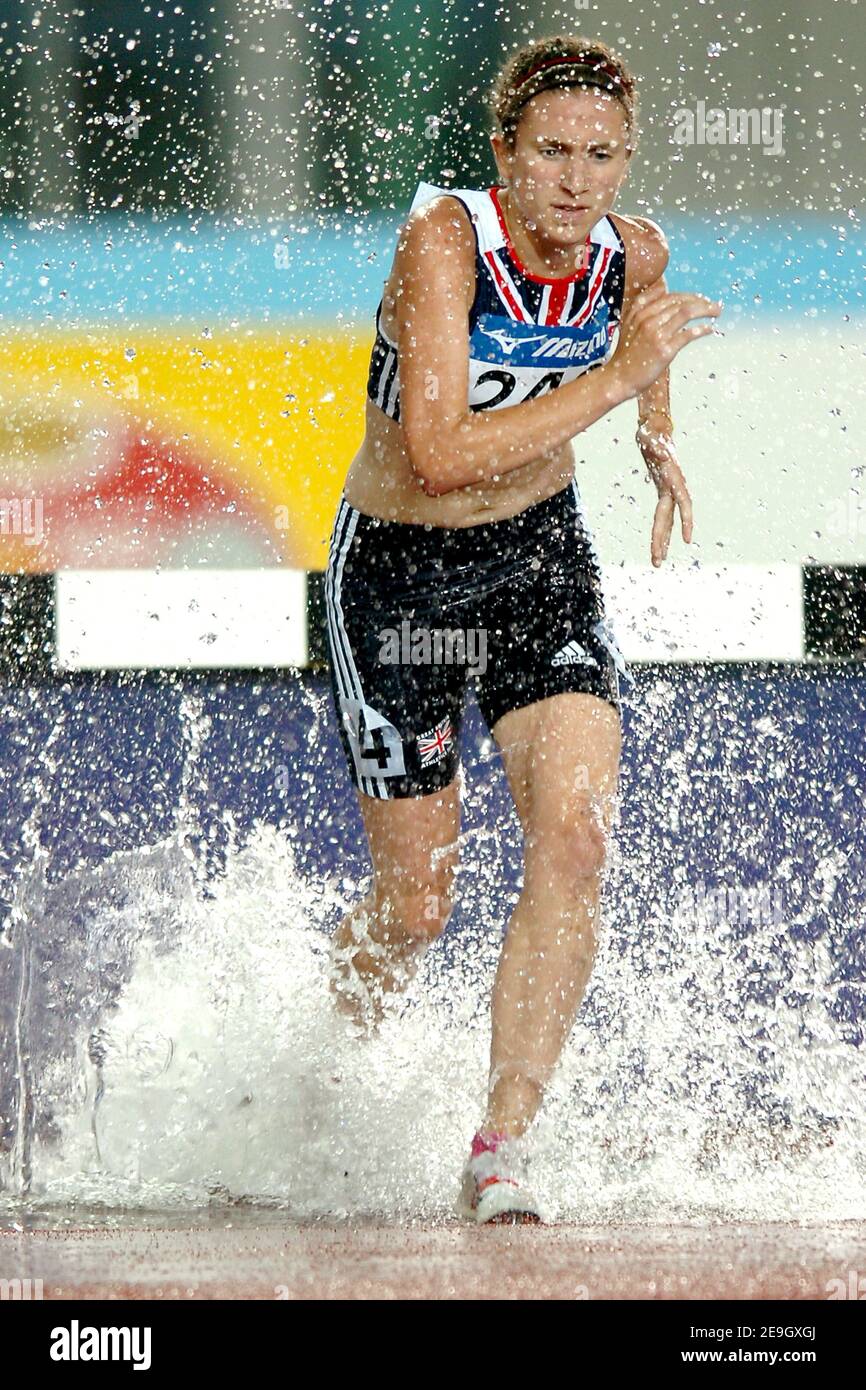 Great Britain's Ruth Senior competes on women's 3000 meters ...