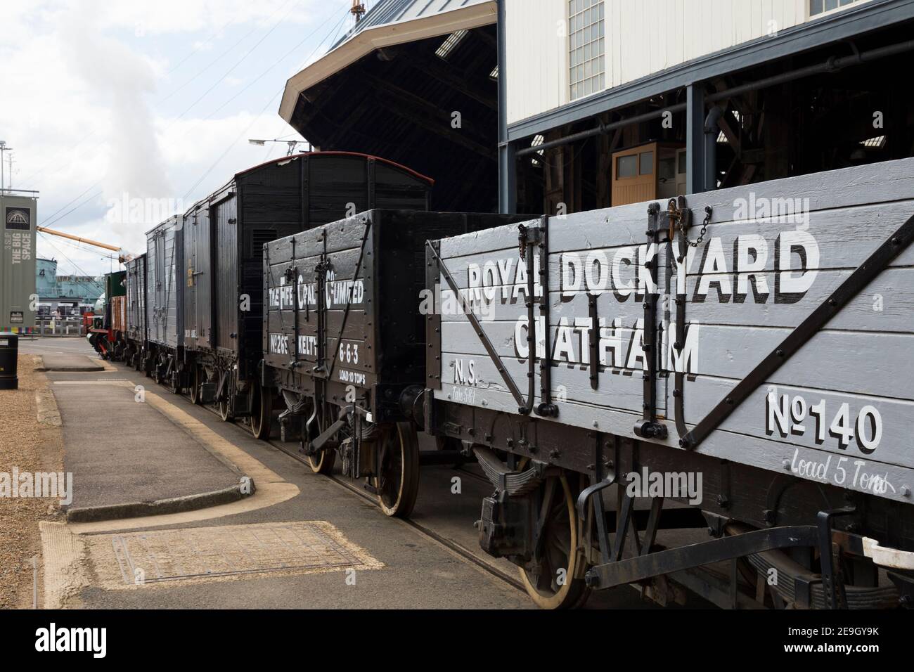 Vintage freight train carriages hi-res stock photography and images - Alamy