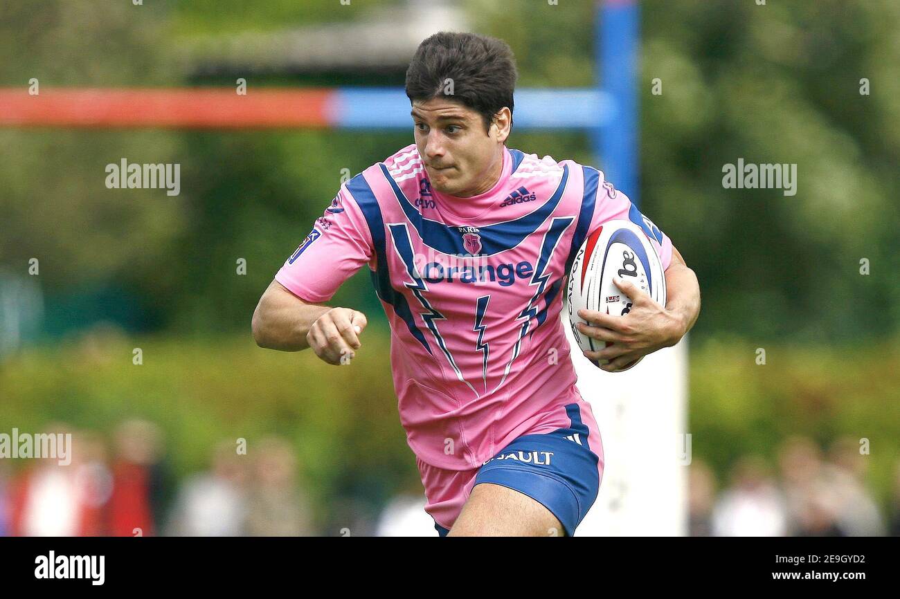 Stade Francais' David Skrela in action during the French Top 14 rugby ...