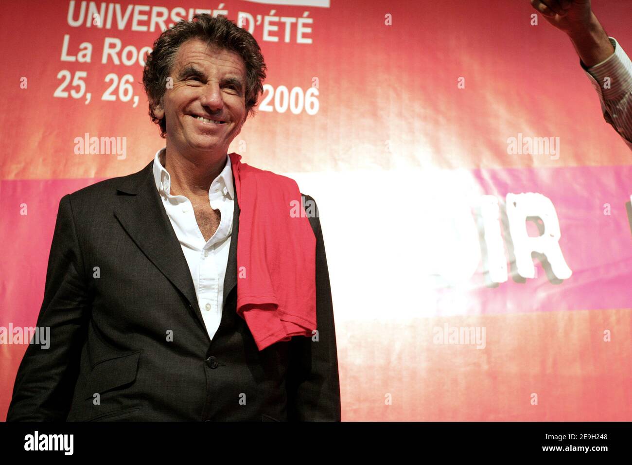 Jack Lang facing young Socialists during the Summer University of ...
