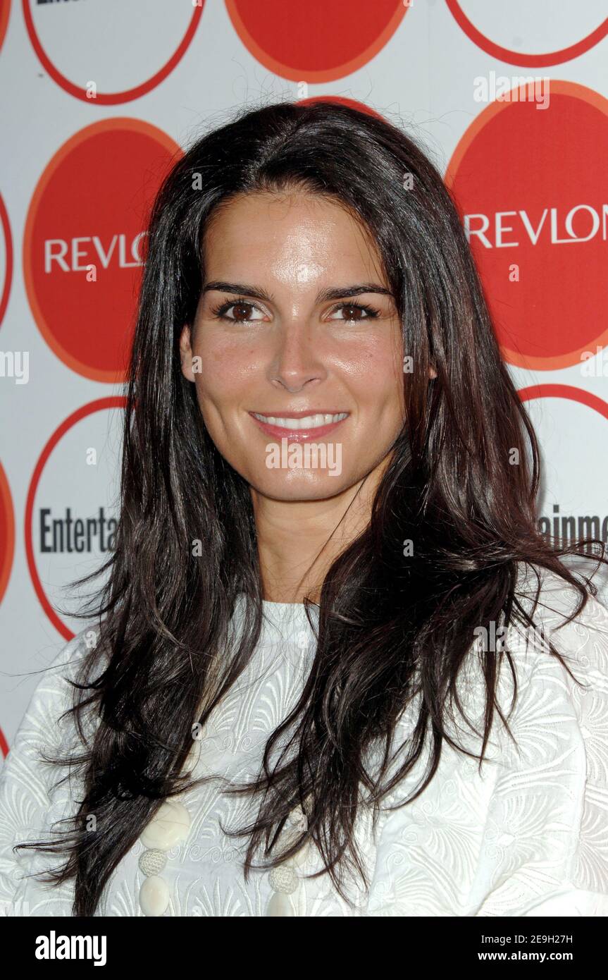 Angie Harmon attends the Entertainment Weekly Magazine 4th Annual Pre ...