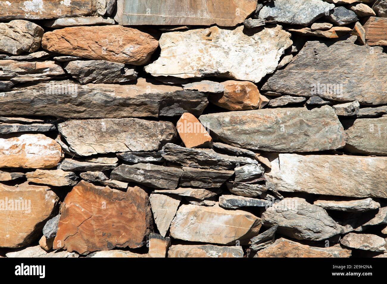 detail of stone wall Stock Photo - Alamy