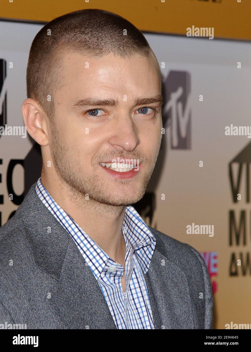 Justin Timberlake arrives at the 2006 MTV Video Music Awards held at ...