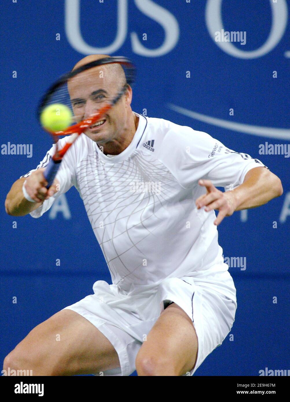 Andre Agassi defeats Marcos Baghdatis at the 2006 US Open in New York ...