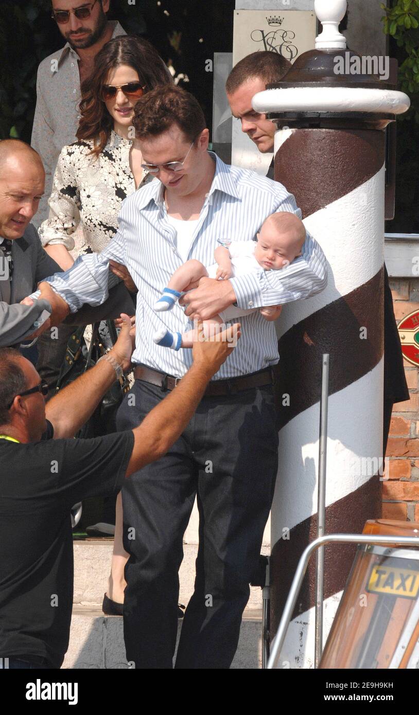 Henry aronofsky hi-res stock photography and images - Alamy