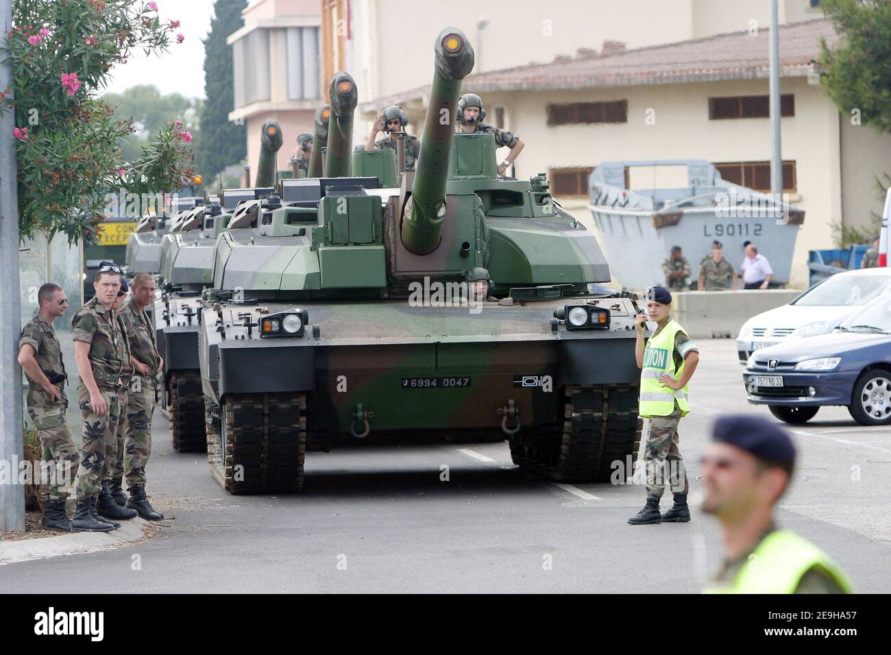 French tank draw hi-res stock photography and images - Alamy