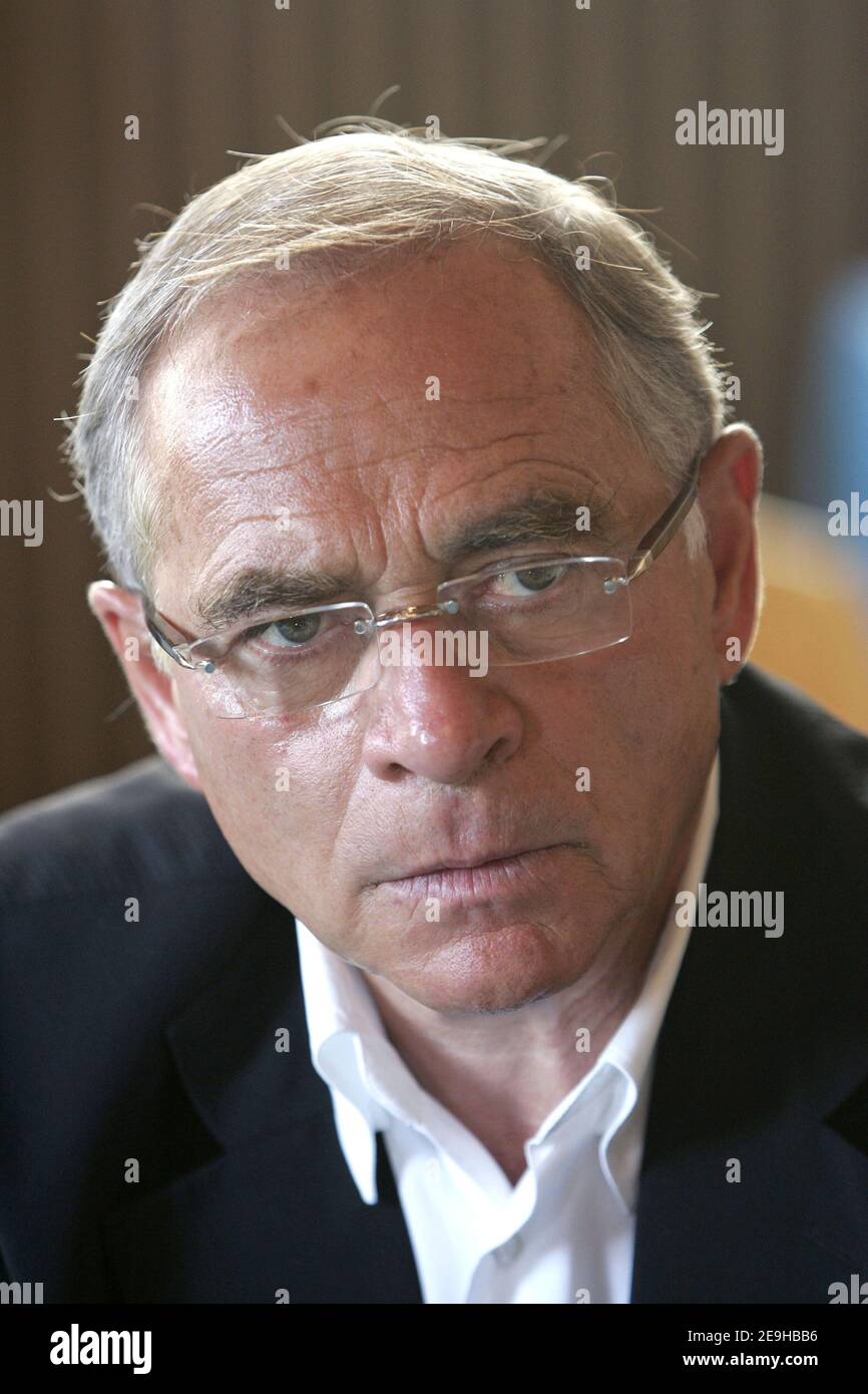 Patriat francois hi-res stock photography and images - Alamy