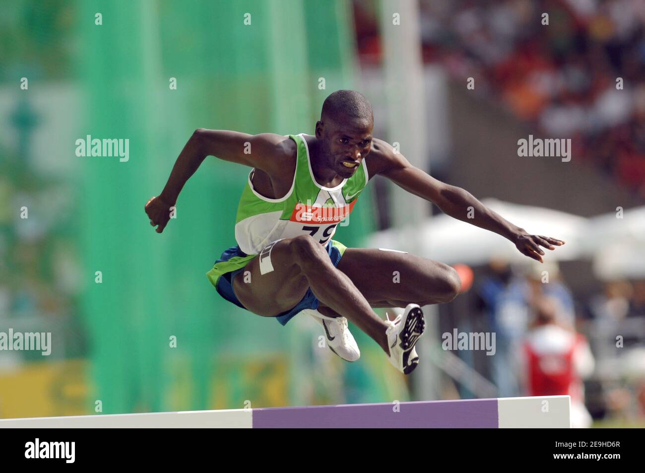 3000 metres steeplechase men hi-res stock photography and images - Alamy