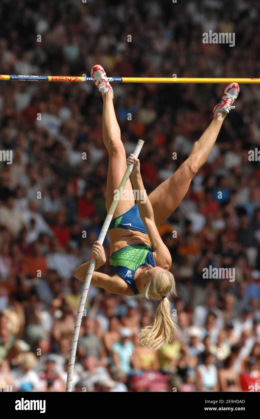 Saut à la perche allemagne hi-res stock photography and images - Alamy