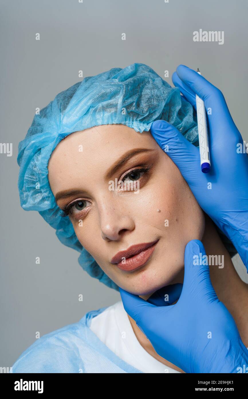 Blepharoplasty markup close-up on the face before the plastic surgery ...