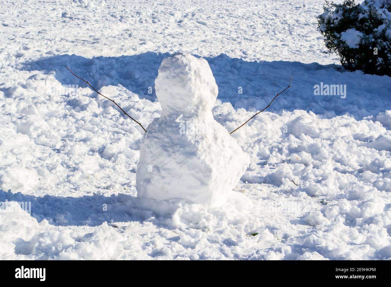 Tiny snowman hi-res stock photography and images - Alamy