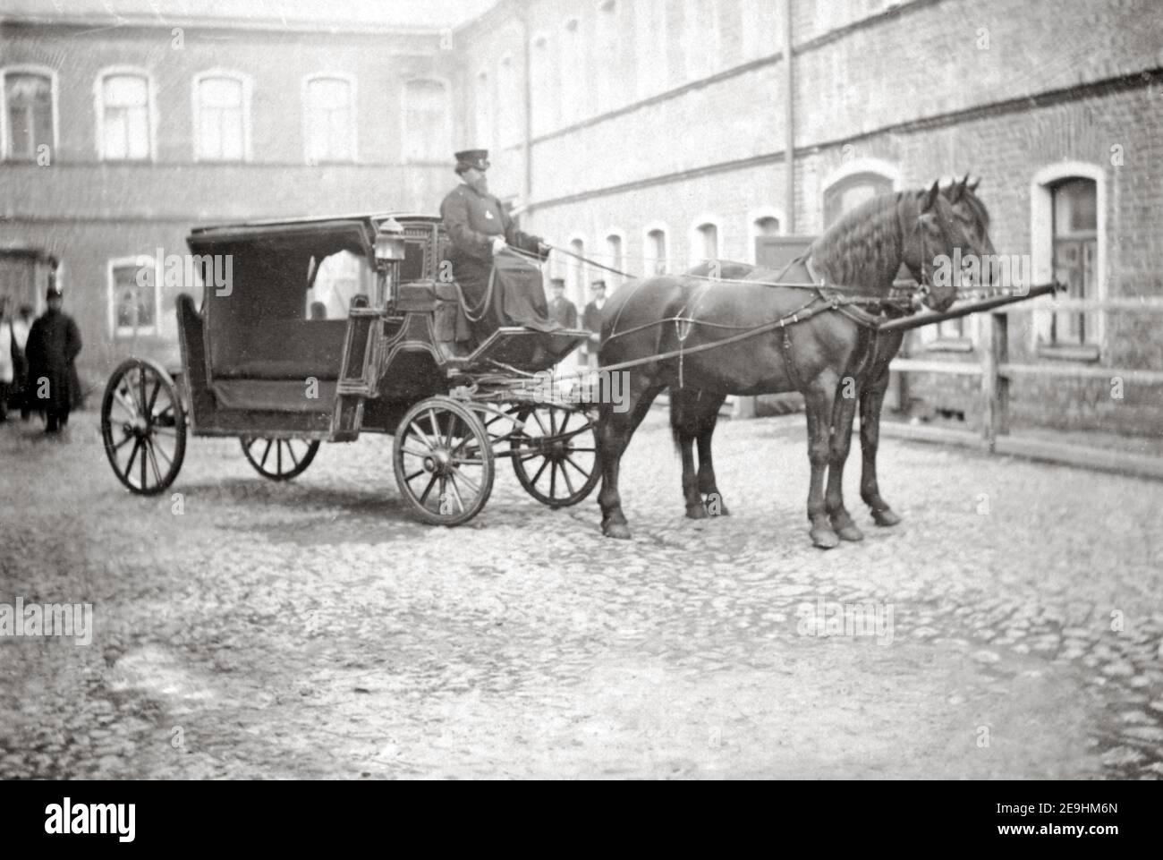 Horse drawn omnibus hi-res stock photography and images - Alamy