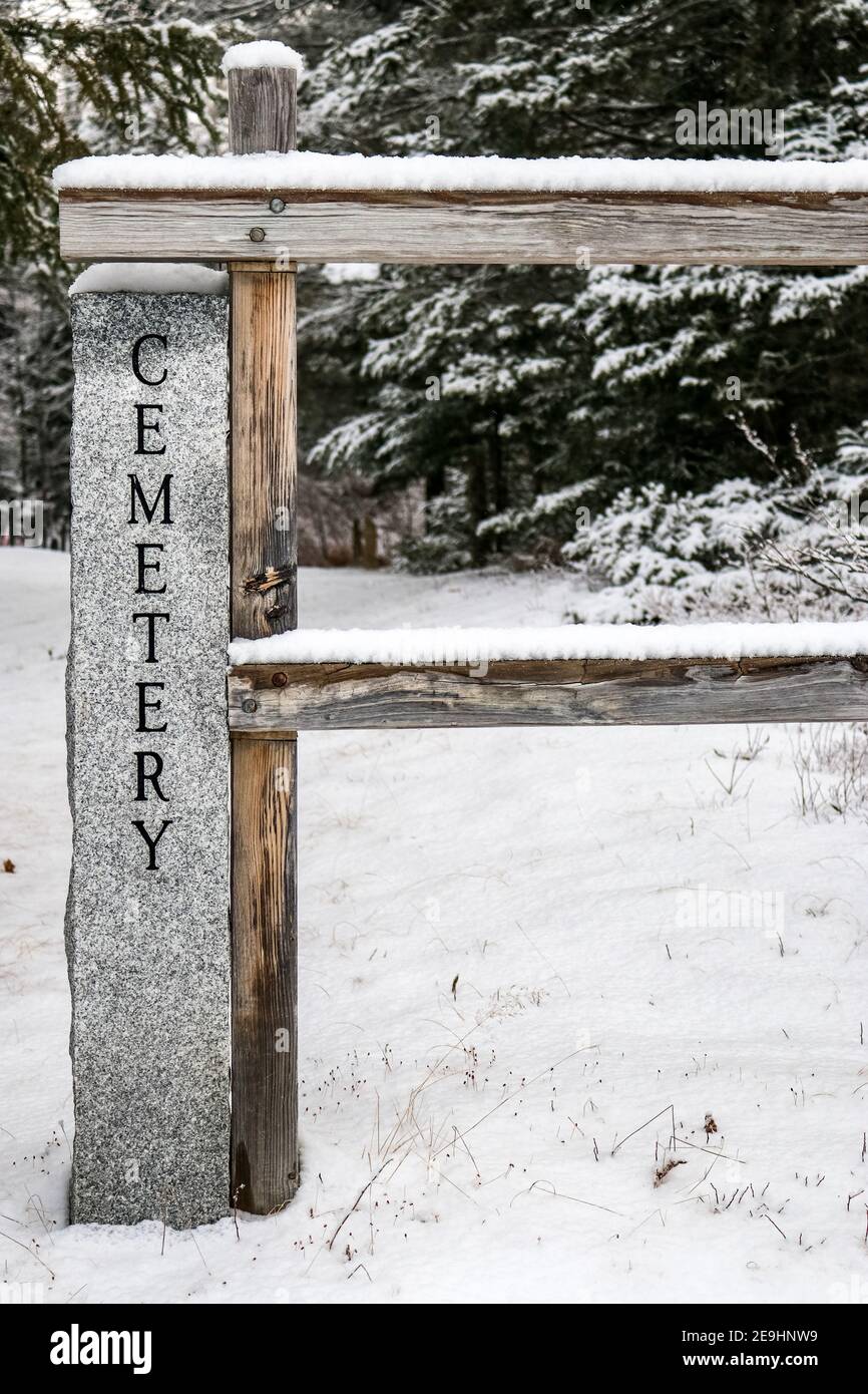 Granite fence hi-res stock photography and images - Alamy