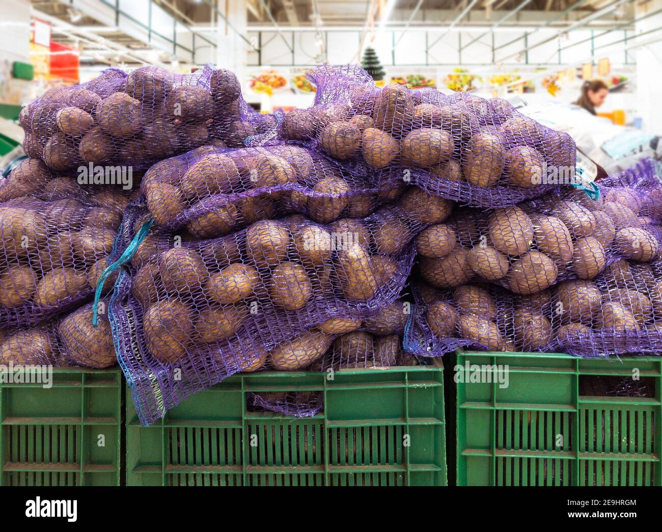 Potato store crate hi-res stock photography and images - Alamy