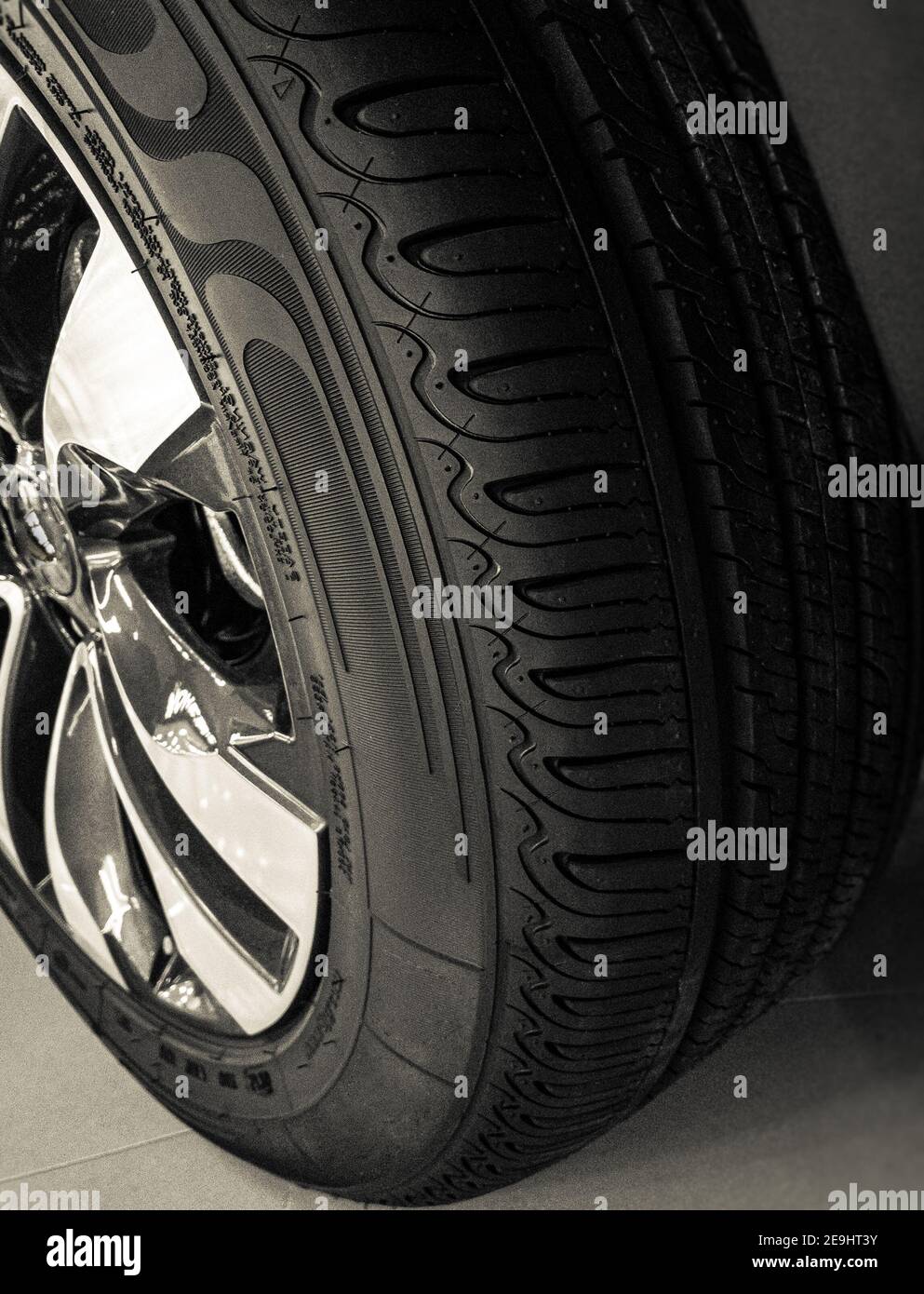 New spare wheel hi-res stock photography and images - Alamy